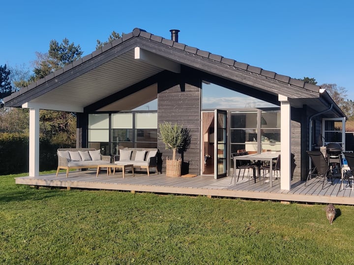 Skønt Nyt Sommerhus 250 M. Fra Stranden - Denmark