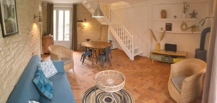 Gîte De Charme Montignac Lascaux, Récemment Rénové - Montignac