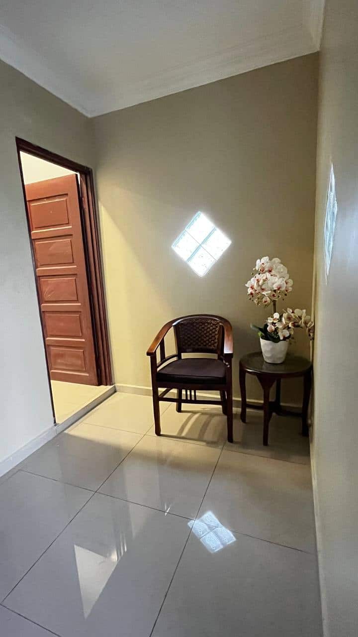 Queen's Room 2 - Bemban
