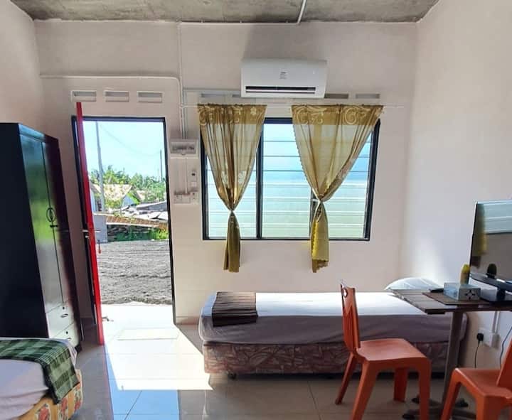 Studio Room No.1 For 2 Person At Pulau Indah - Pulau Indah