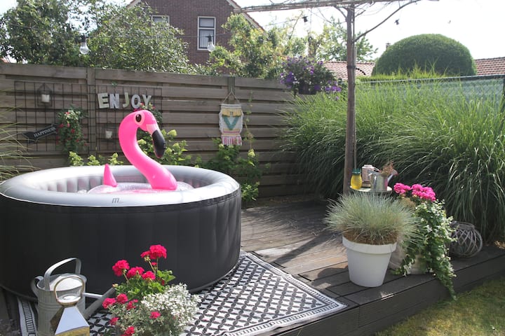 Luxurious House (6p)  Including Hottub - オランダ