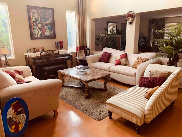 Asia Room • Gourmet Breakfast • Vip Lounge - Banning, CA