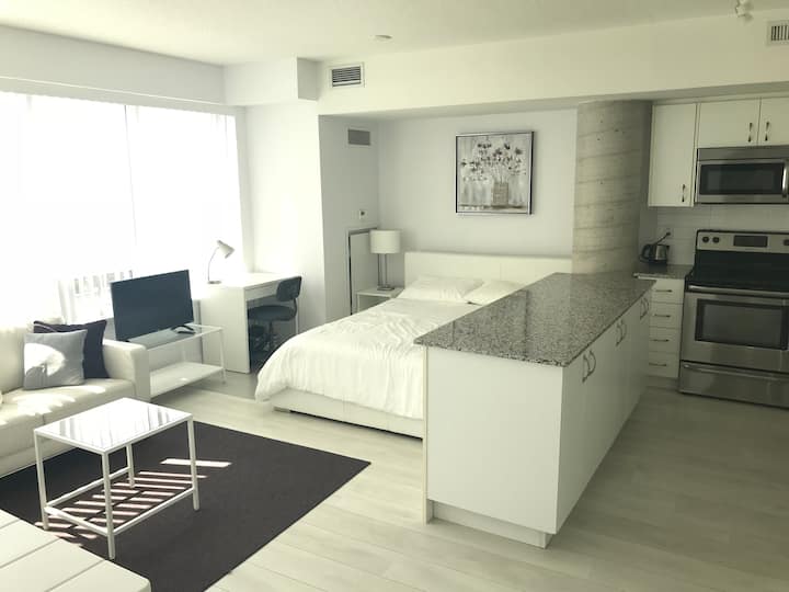 Great Location - Toronto