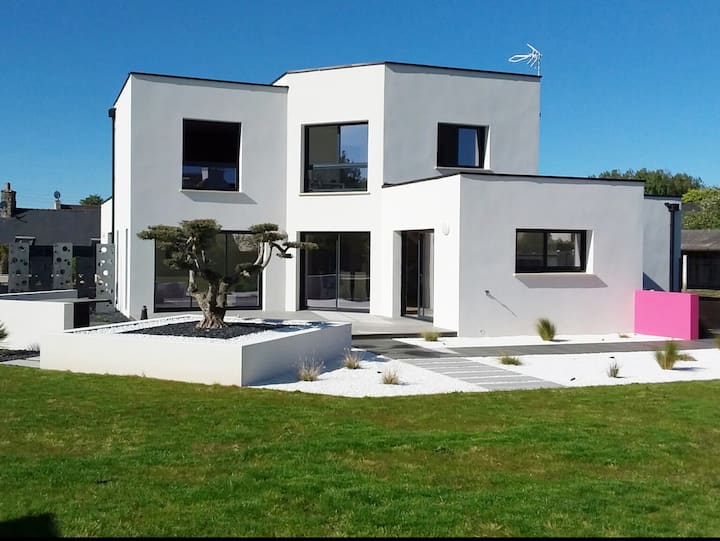 Maison D Architecte De 160 M2  Avec Spa Privatif - Guingamp