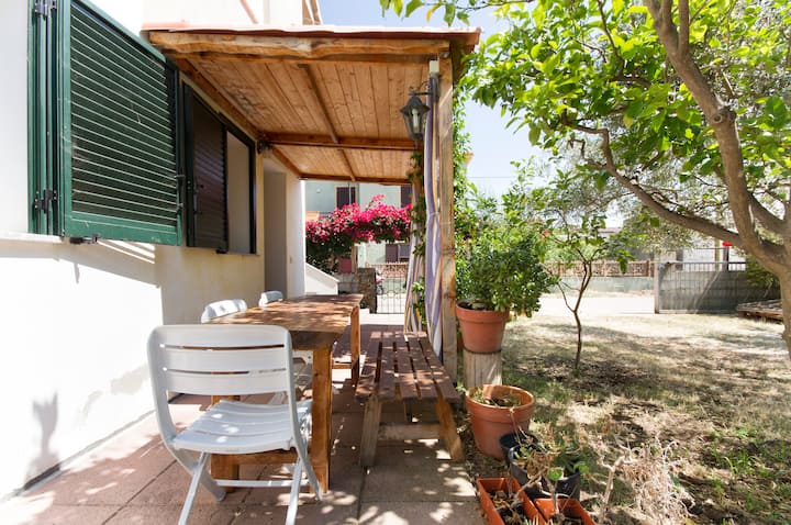 Villetta 1km Mare Con Giardino - Valledoria