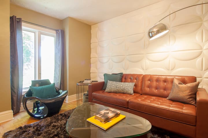 Toronto Mid-century Modern Pad - Toronto