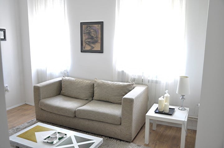 Cozy And Bright - Belgrade
