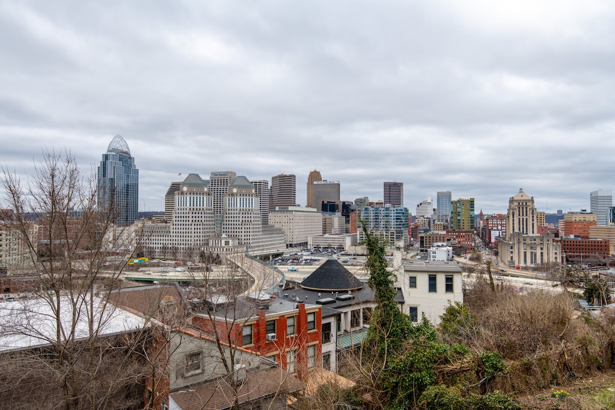 Mount Adams, Cincinnati Vacation Rentals & Homes - Cincinnati, OH | Airbnb