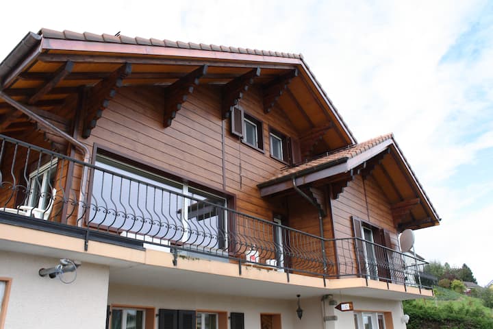 Appartement De 3 Chambres Au Calme Dans Chalet - Vevey