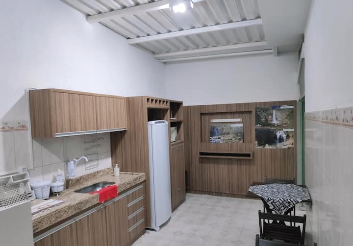 Suite1 Com Banheiro Privativo - Capitólio/escarpas - Capitólio