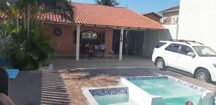 Casa Com Piscina A 100m Da Praia- Excelente Ambiente De Lazer Familiar - Matinhos