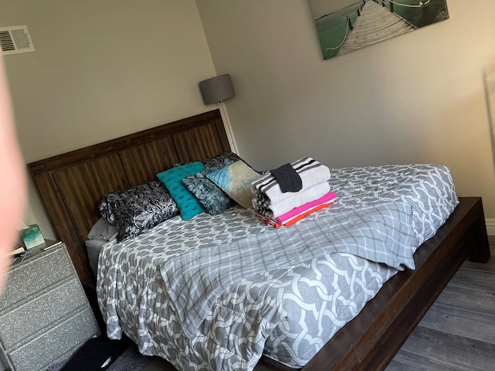Cute And Cozy Home Away From Home - Murrieta, CA