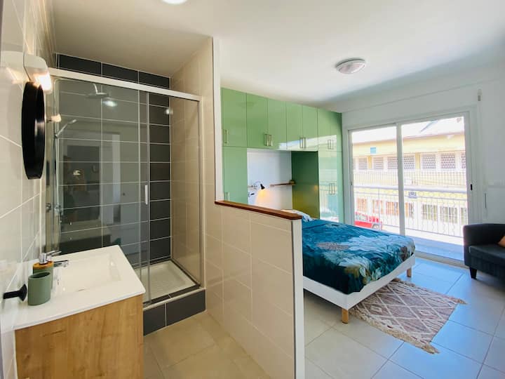 Superbe T2 Traversant Avec Balcons - Guyane française