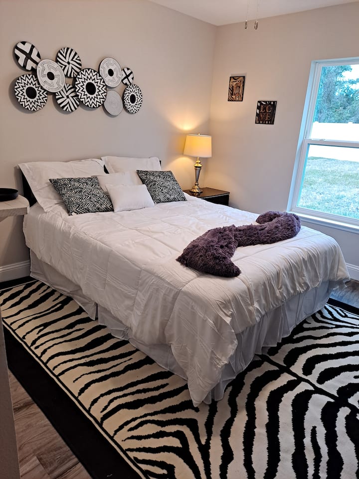 Cozy & Friendly Abode #2, Near Beach & Fun Places - Palm Coast, FL