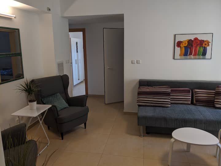 Arnona Vacation Rental, 3 Br - Kosher - Jerusalem