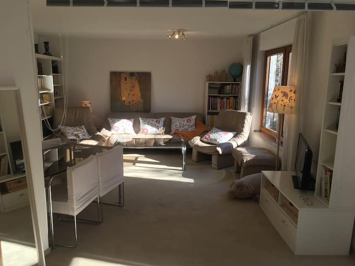 Sonnige, Ruhige, Stadtnahe Wohnung, -"Homeoffice" - Kirchheim unter Teck