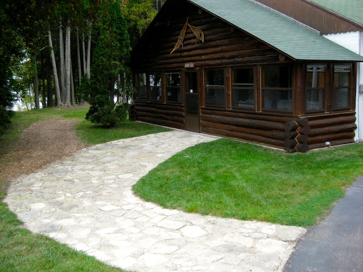 Lake House, Voyagers Room #7 - Mackinaw City, MI