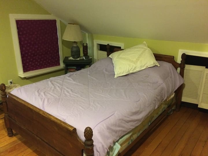 Close To Ski Areas - Middlebury, VT