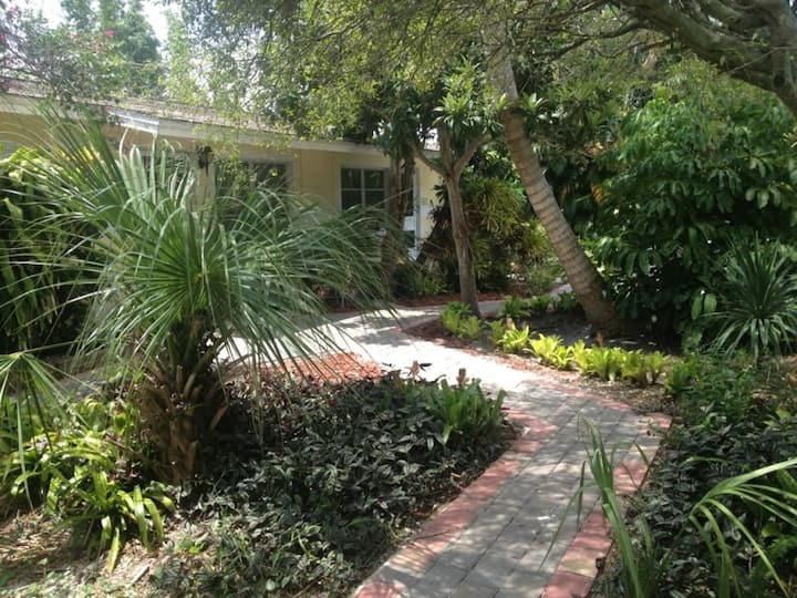 Summers Haven 1559 Monthly Available! - Merritt Island, FL