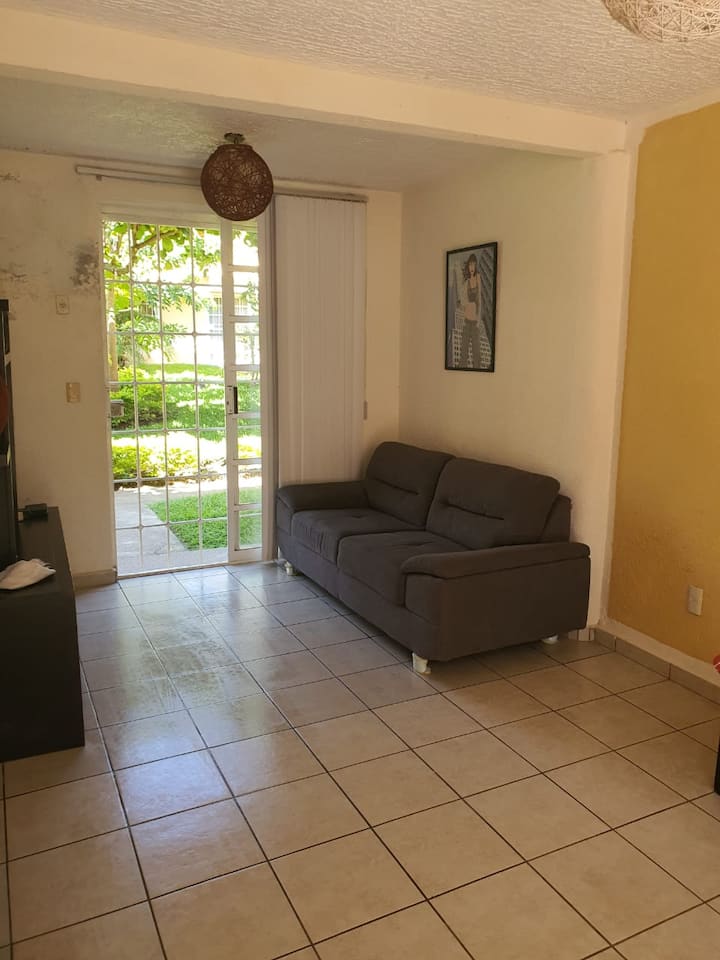 Nice House In Ixtapa. Vacations / Weekend Getaways - Ixtapa Zihuatanejo