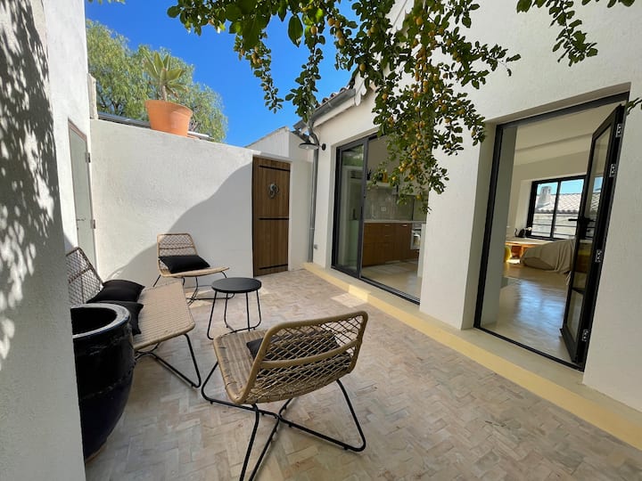 Petit éCrin De Verdure Au Coeur Du Roucas Blanc - Marseille