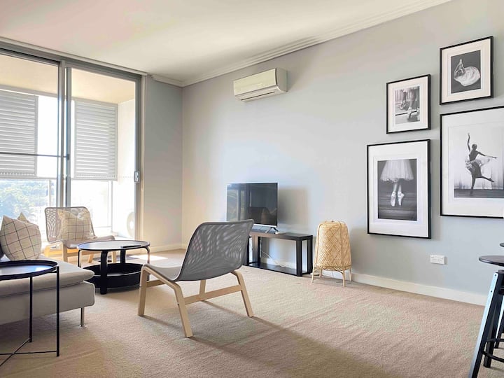 The Home Away From Home - Lewisham