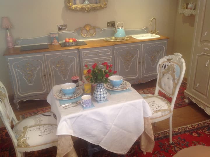 The French Room Near Oulton Park - Northwich