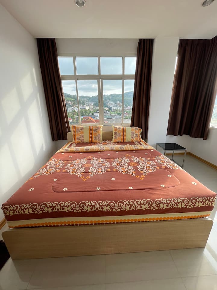 City View Bedroom Kitchenette Living Room Balcony - Patong Beach