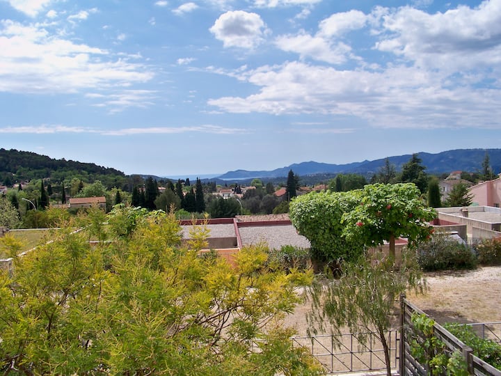 Maison De Village Très Lumineuse - Grasse