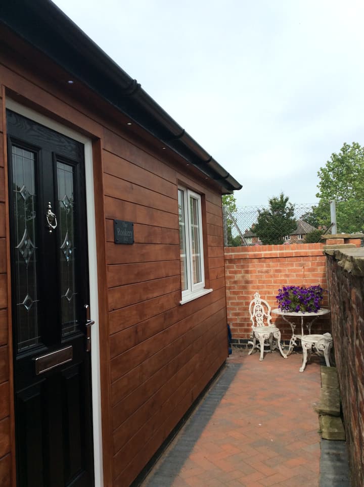 Charming Villa, Village Location - Nottingham