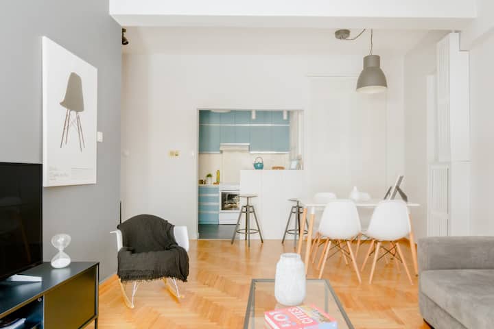 Modern Downtown Flat Near The Acropolis - Athens
