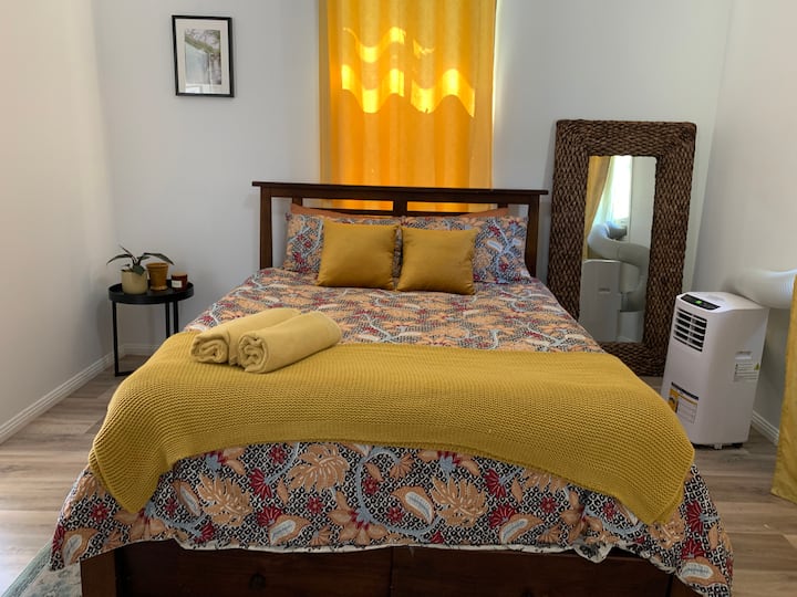 Quirky 2 Bedroom Home In The Heart Of Sth Lismore - Lismore