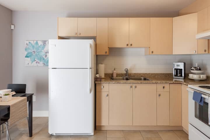 Furnished 1 Bed Suite In Vancouver! - Vancouver