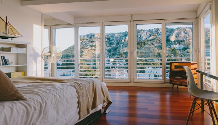Luxury Apartment With Stunning Views - Alicante