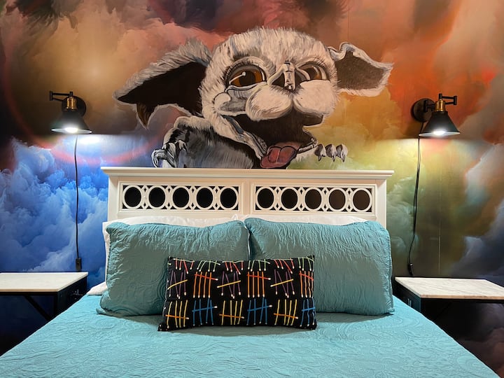 Active 80’s Secret Time Portal - Aurora