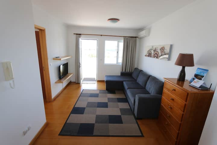 Central Top Floor W/terrace Oceanview - Ponta Delgada