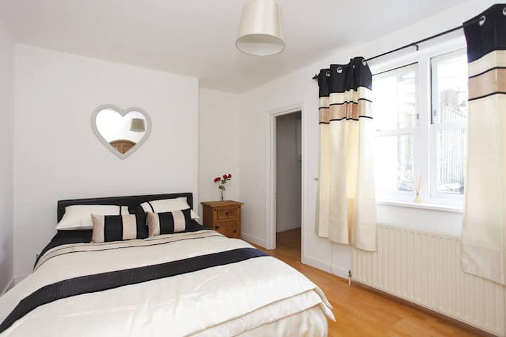 Amazing Luxury Flat, St Johns Wood - London Paddington Station