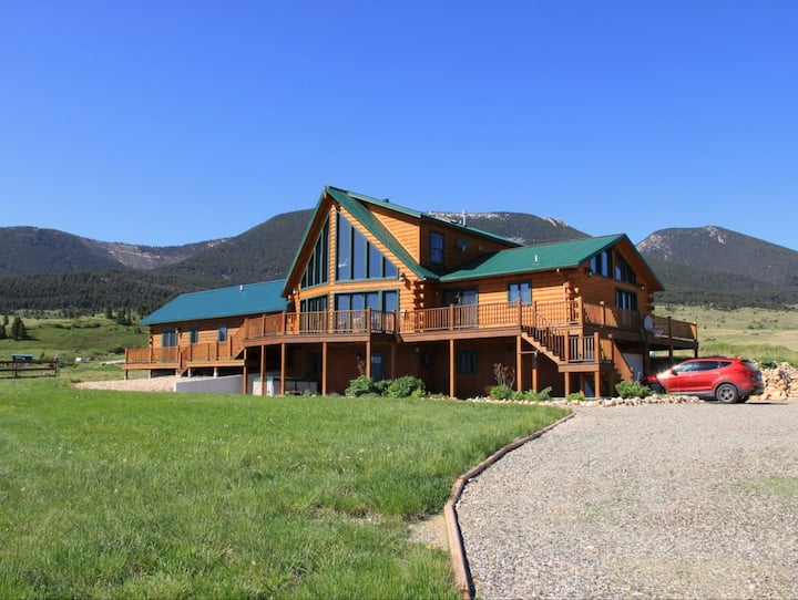 Perfect Home For A Family Vacation To Yellowstone - Montana