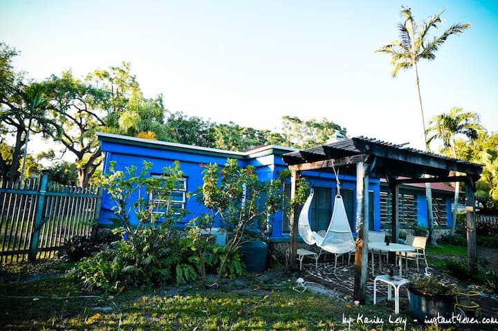 Nature Lovers Guest House - Fort Lauderdale, FL