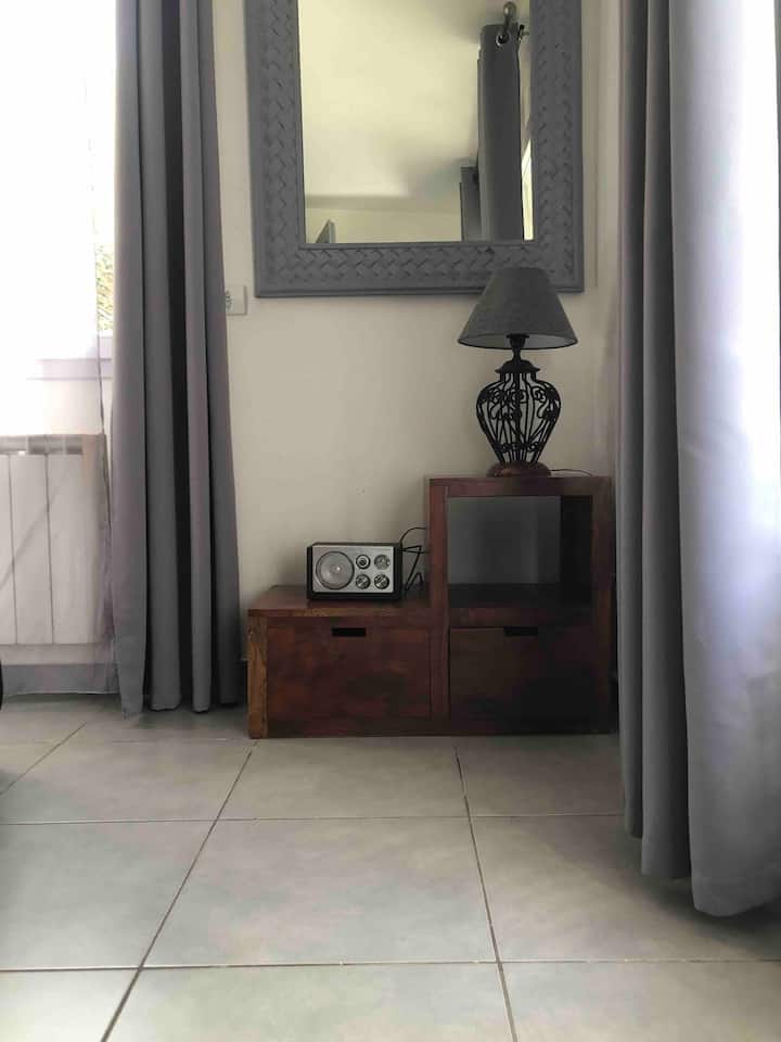 Agréable Logement Avignon .
2 Chambres . - Avignon