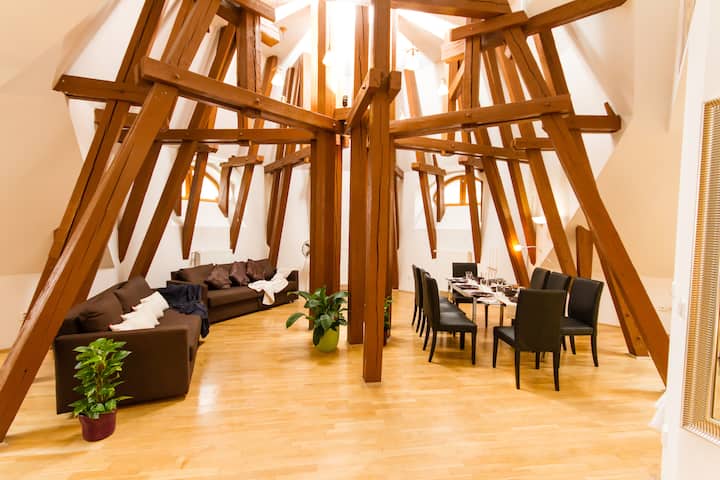 Kozi Duplex 3-bedrooms, 2-bathrooms (Old Town) - Praga