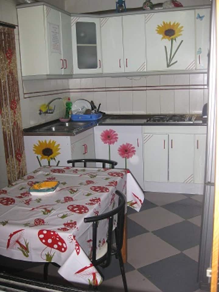 Gran Habitación Doble En Casco Antiguo - Alicante