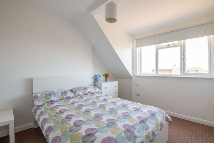 Fantastic Sea Views. One Bedroom Flat Near The Sea - Selsey