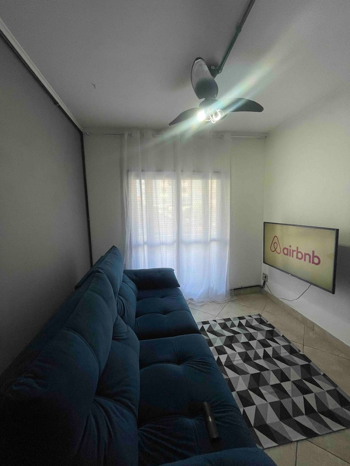 Apê 50m Da Praia!
Vila Tupi/pg
Com Garagem, Vem! - Praia Grande