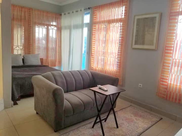 Fun Large Studio - Kinshasa