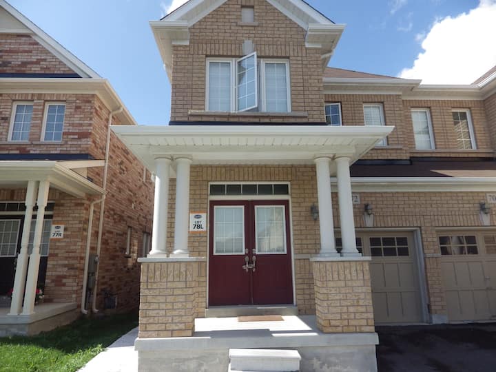 5 Bedrooms Zitel Homes Great Location. - Brampton