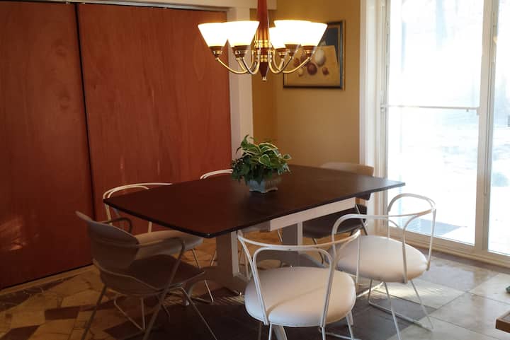 Unique & Comfortable Home Away From Home - Traverse City, MI