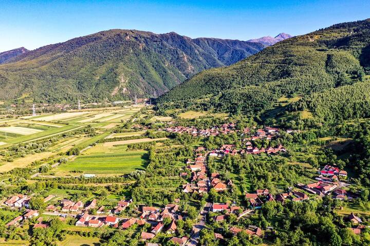 Retezat Hut - Sarmizegetusa