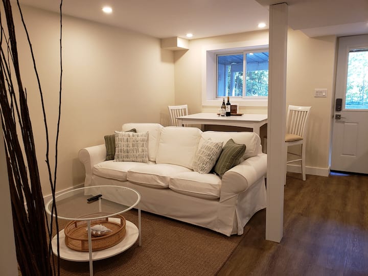 Lake House Retreat Steps To Beach & Near Downtown - Barrie