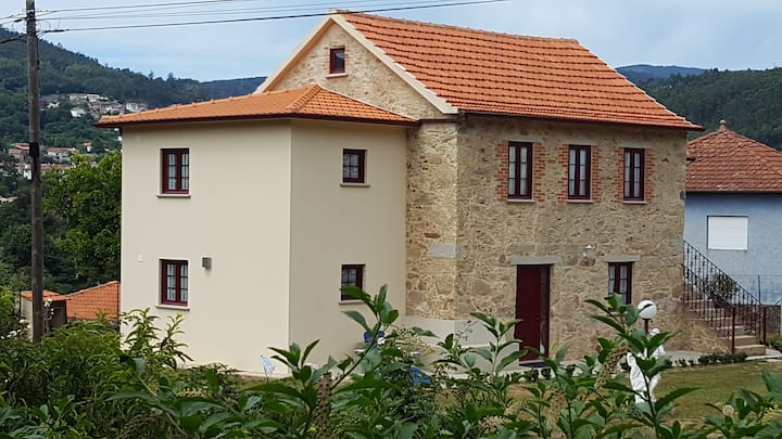Maison En Pierres 4 Personnes Avec Piscine - Azores